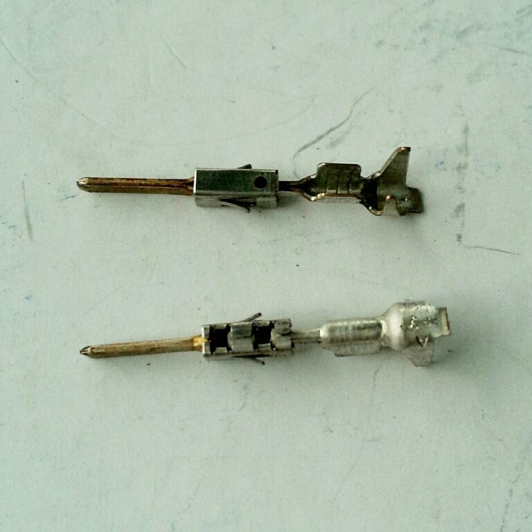 AUDI VW 8V0973803 Разъём 3 pin оригинал - Auto-Kiev