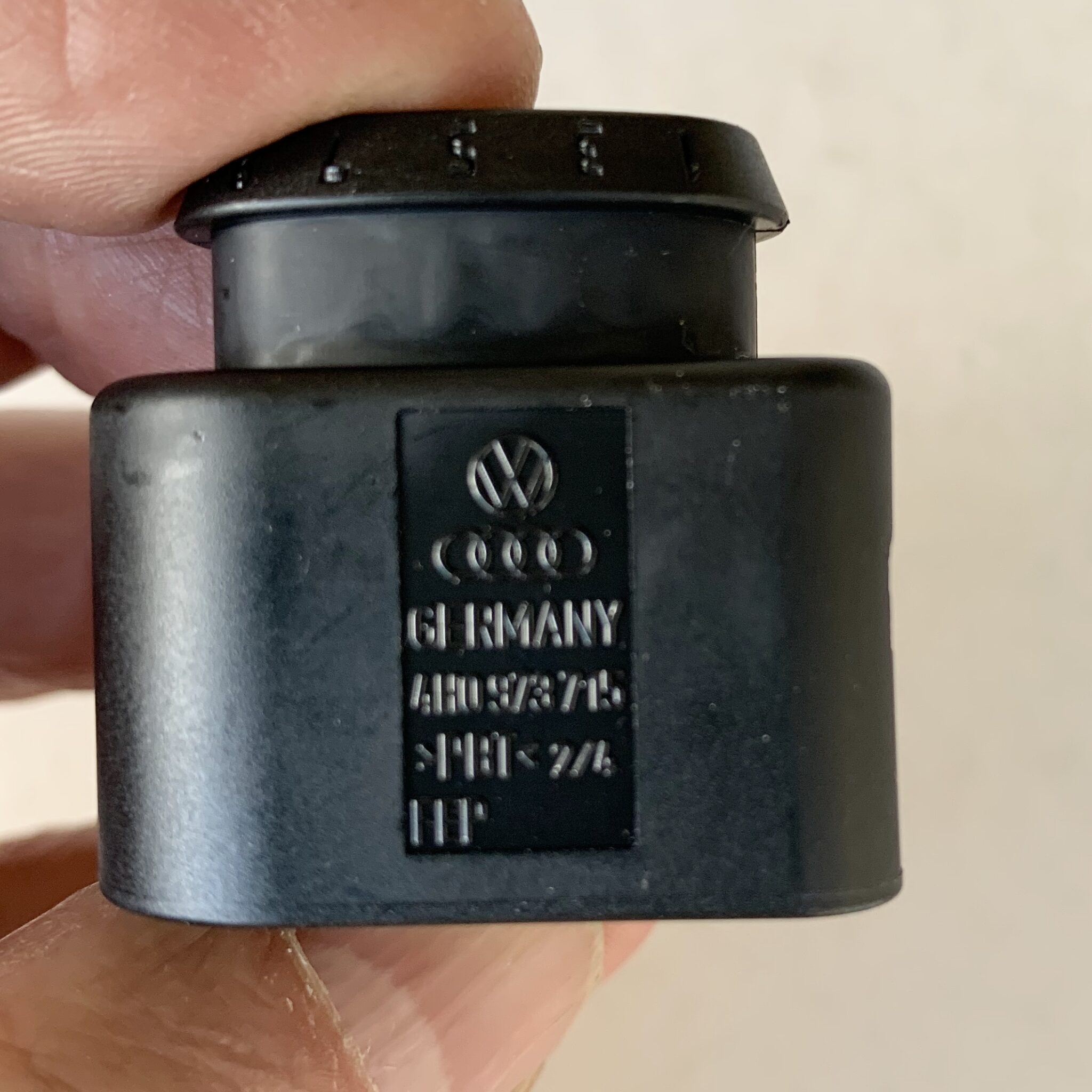 AUDI VW 4H0973715 роз’єм 10 pin 1.5 mm FEP GERMANY оригінал (без дроту ...