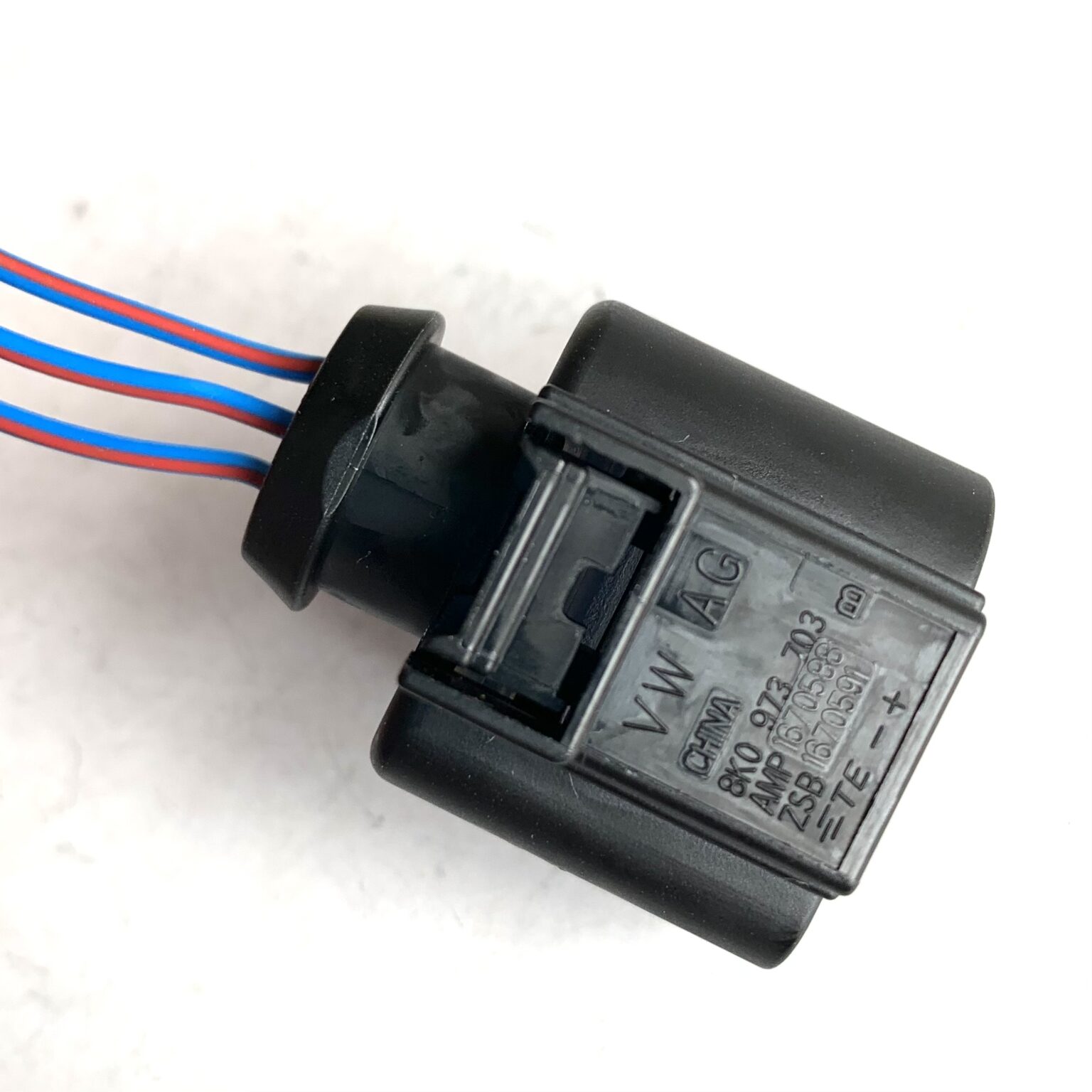 AUDI VW 8K0973703 роз’єм 3 pin 1.5 mm оригінал – Auto-Kiev