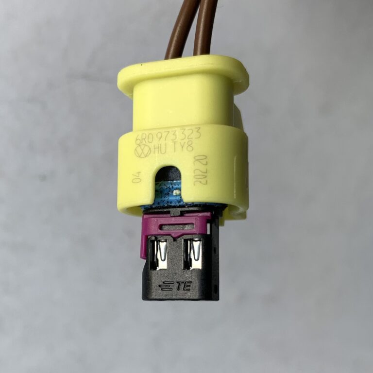 AUDI VW 8V0973803 роз’єм 3 pin 1,5 mm оригінал нове - Auto-Kiev