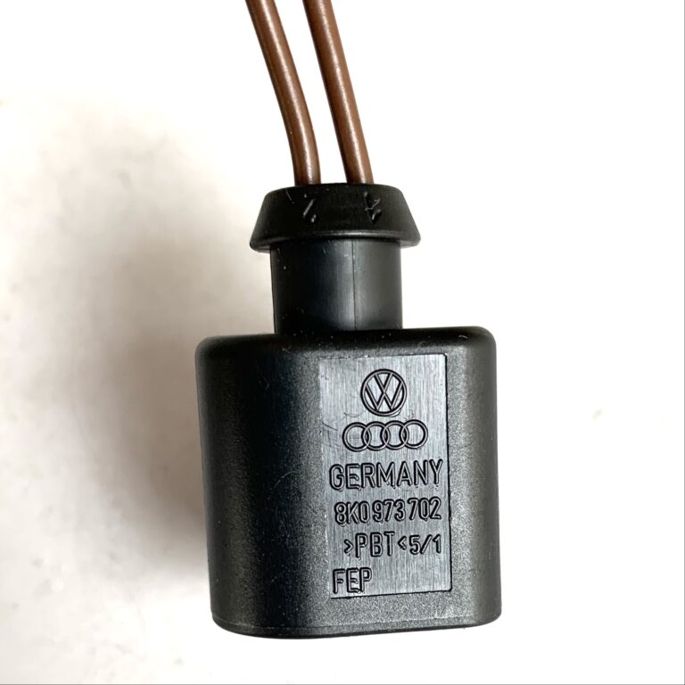 AUDI VW 8K0973703 Разъём 3 pin CHINA - Auto-Kiev
