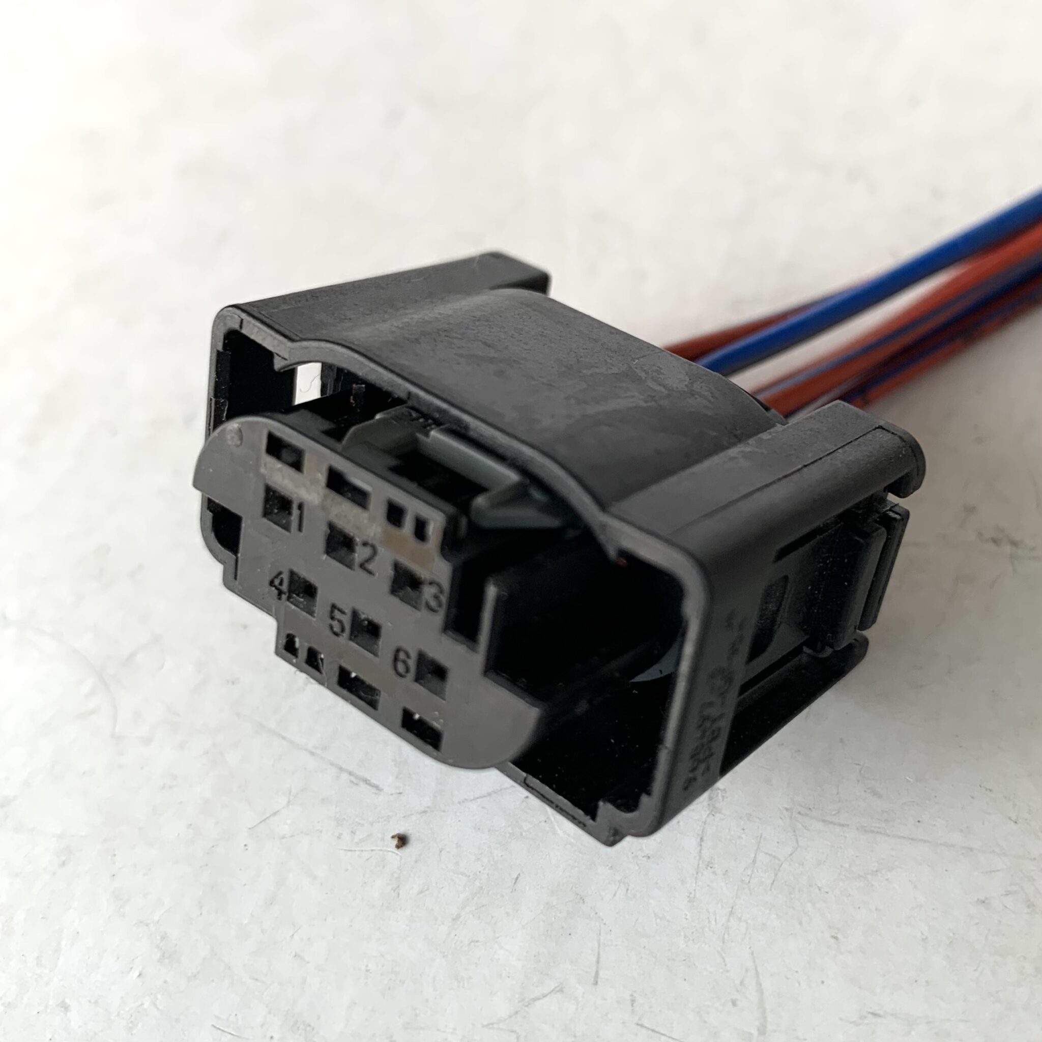 Mercedes A2105403681 роз’єм 6 pin 0.63 mm оригінал нове – Auto-Kiev