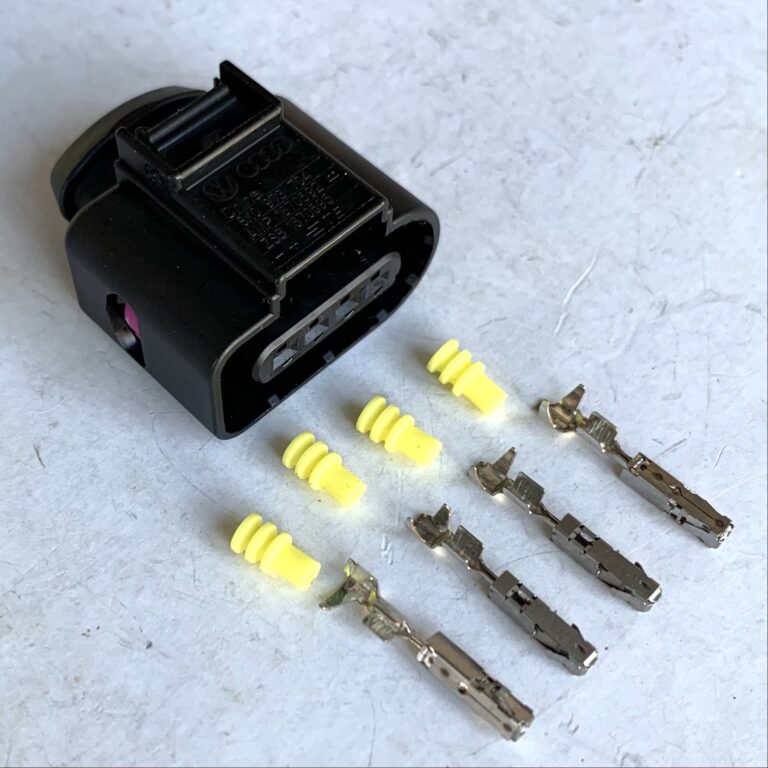 AUDI VW 8K0973704 роз’єм 4 pin 1.5 mm оригінал (без дроту) – Auto-Kiev