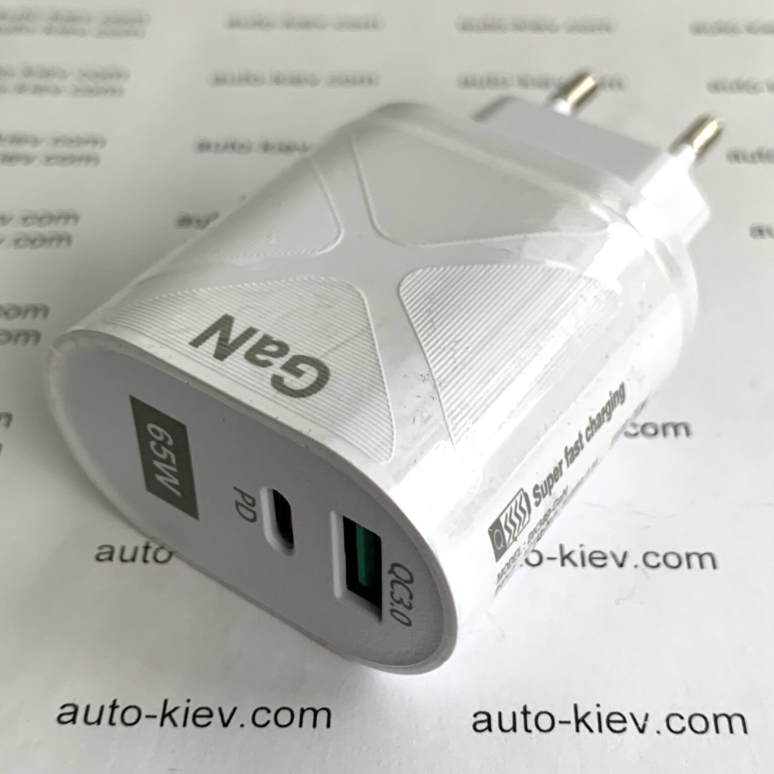 Сетевое зарядное устройство BK389-GaN PD+QC3.0 65W - Auto-Kiev
